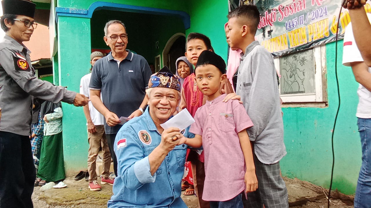 Anton Charliyan dan Ivan Dicksan Apresiasi Kegiatan Baksos Lakri ...