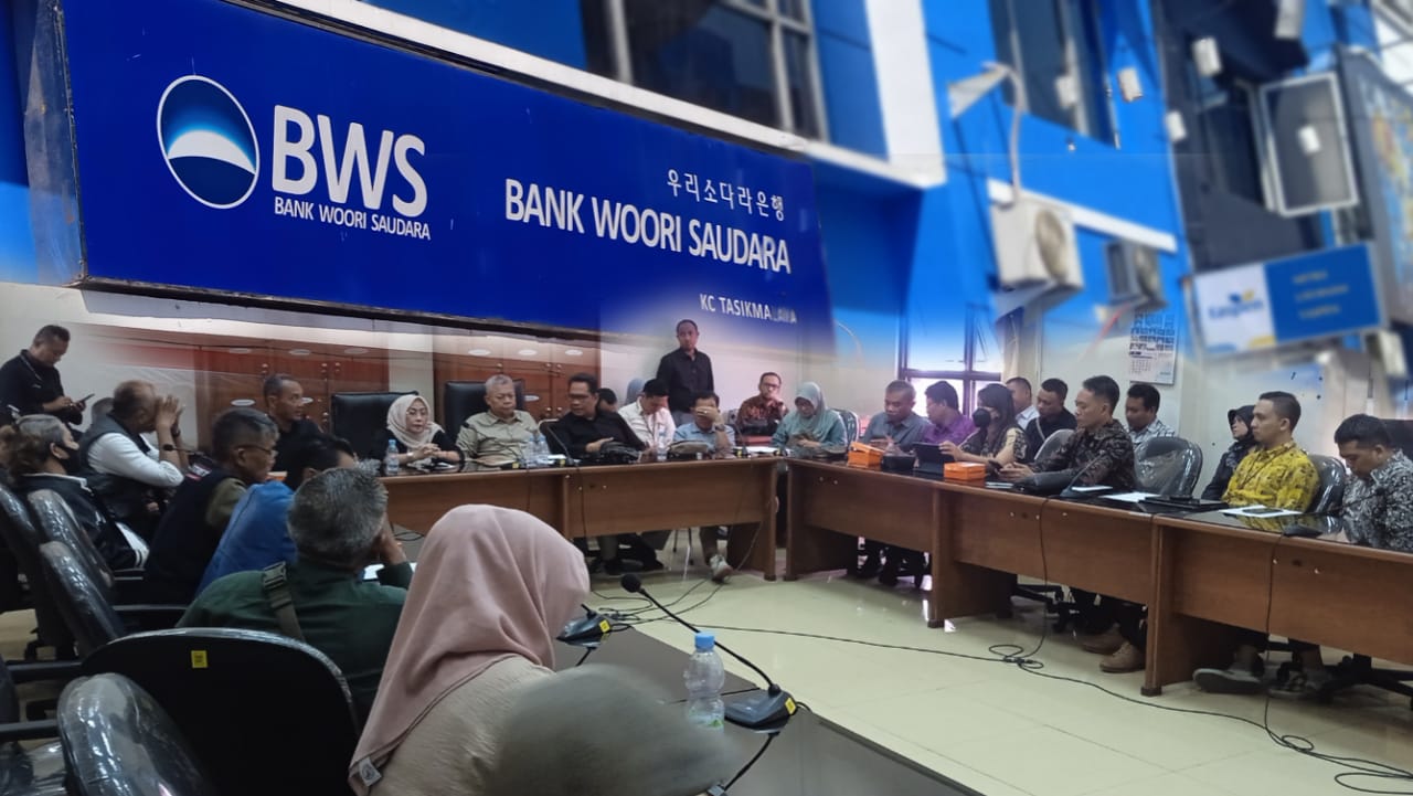 PT BWS Indonesia 1906 Tbk Tanggapi Positif Audiens Debitur di Kantor ...